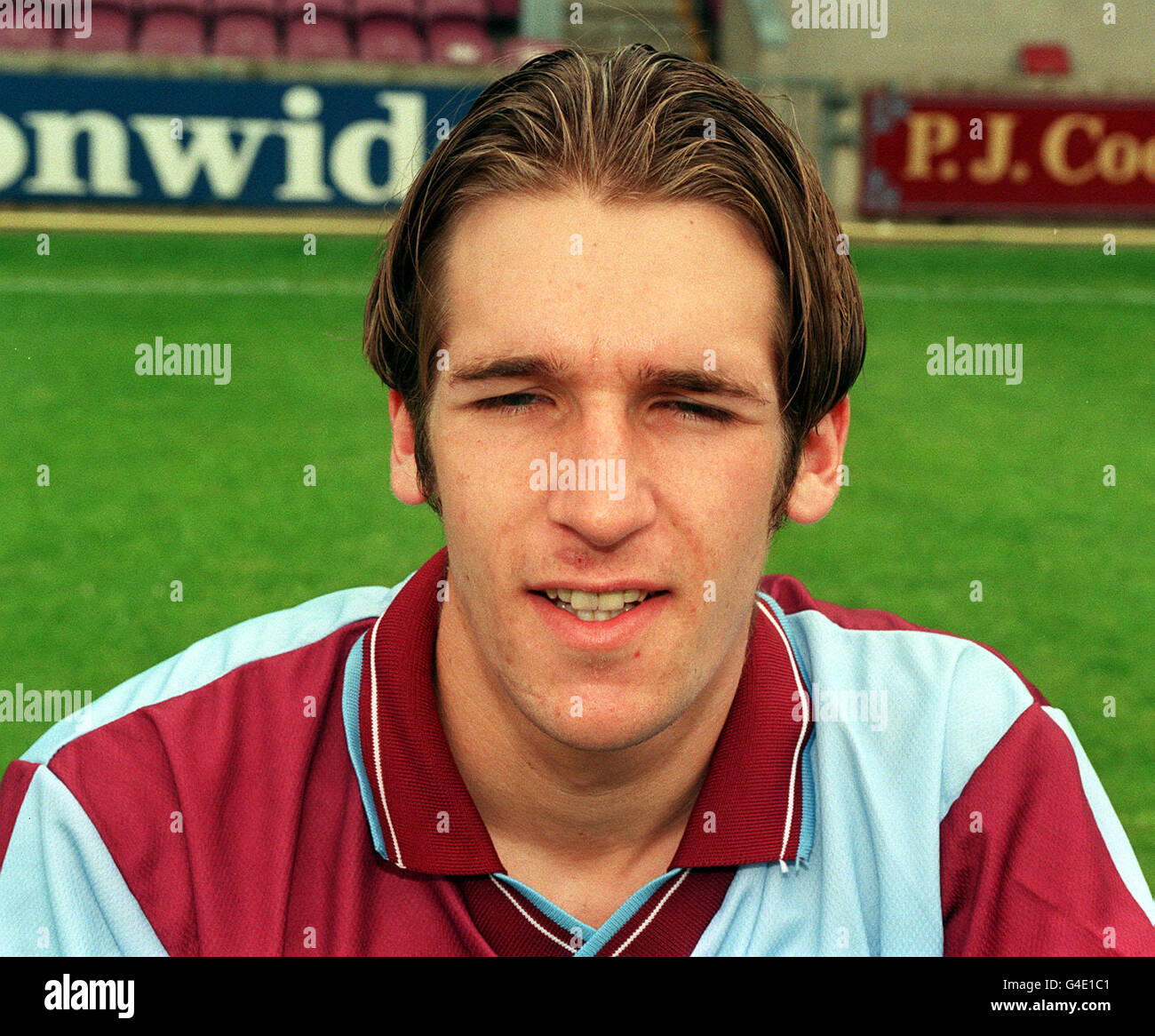 SCUNTHORPE UNITED FC Stock Photo - Alamy