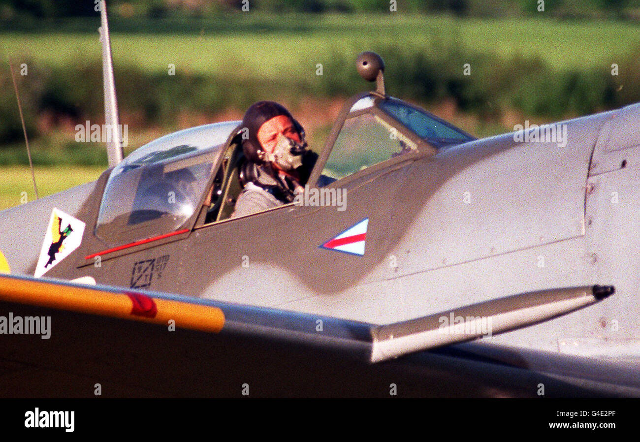 1998 file mark hannah in spitfire by paul jarrett hi-res stock ...