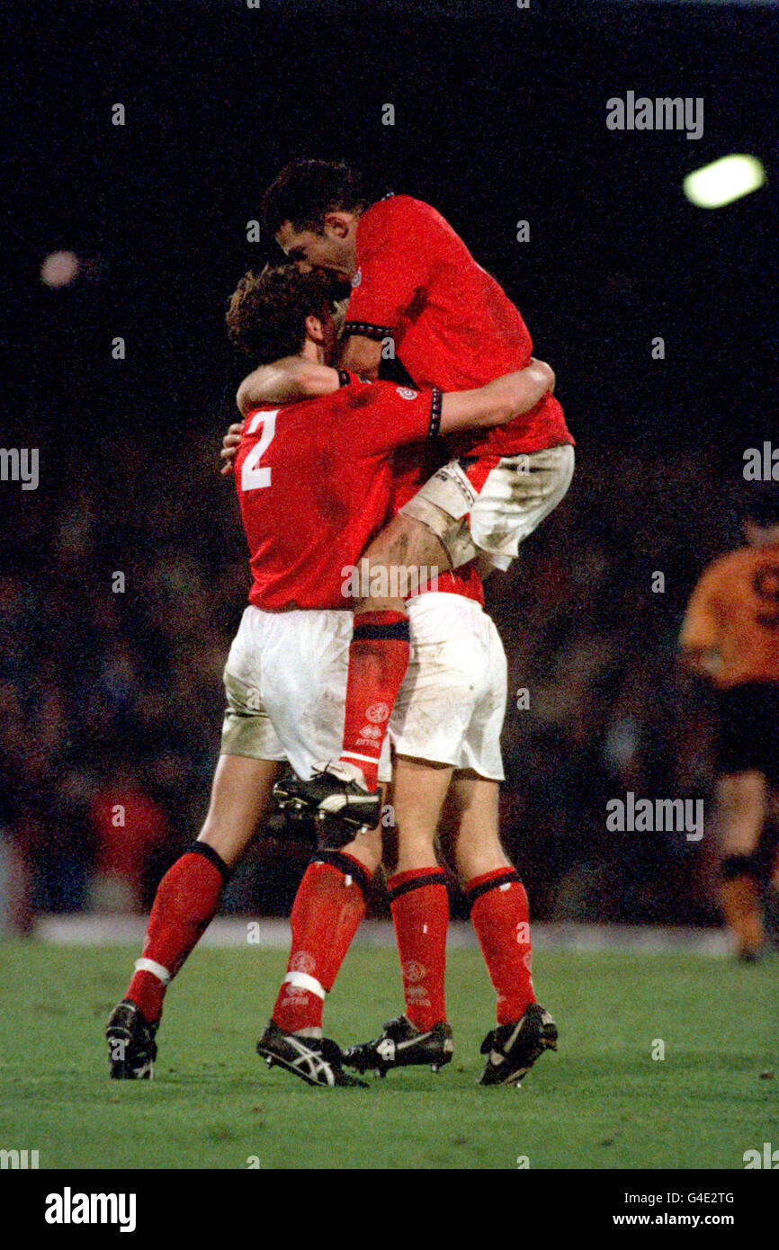 John hendrie his mobbed after scoring for middlesbrough hi-res stock ...