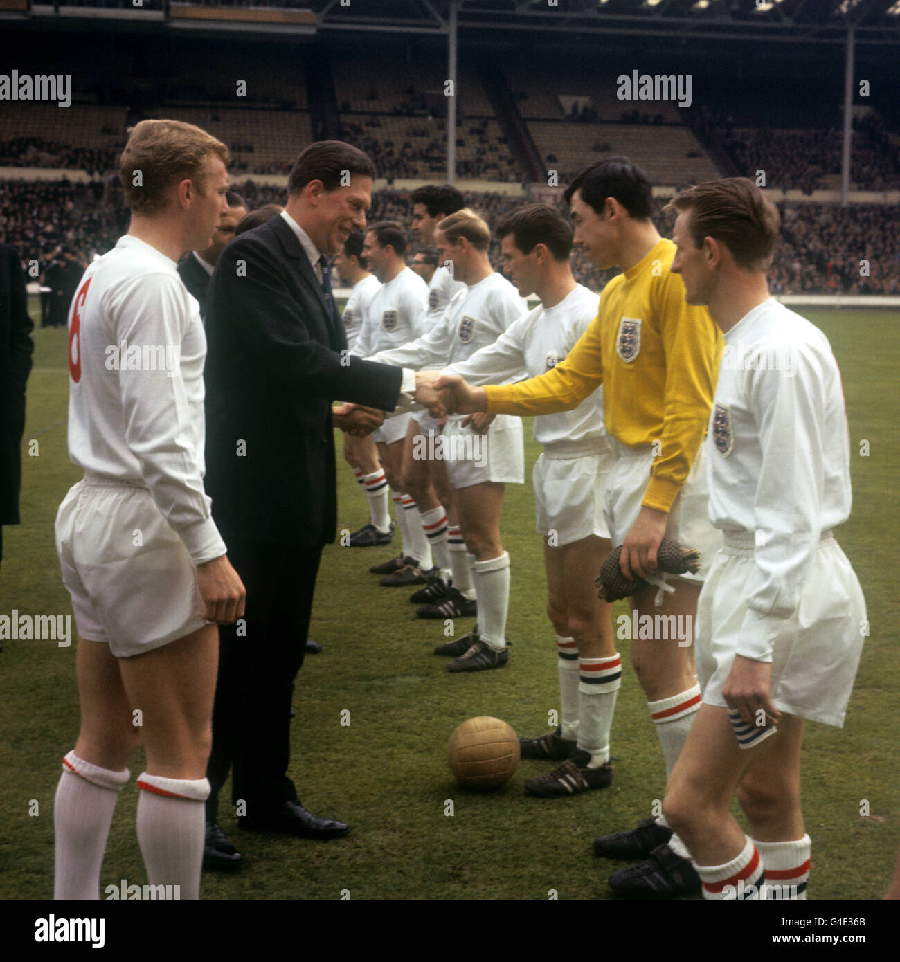 England Captain Bobby Moore (l) introduces The Earl of Harewood to ...