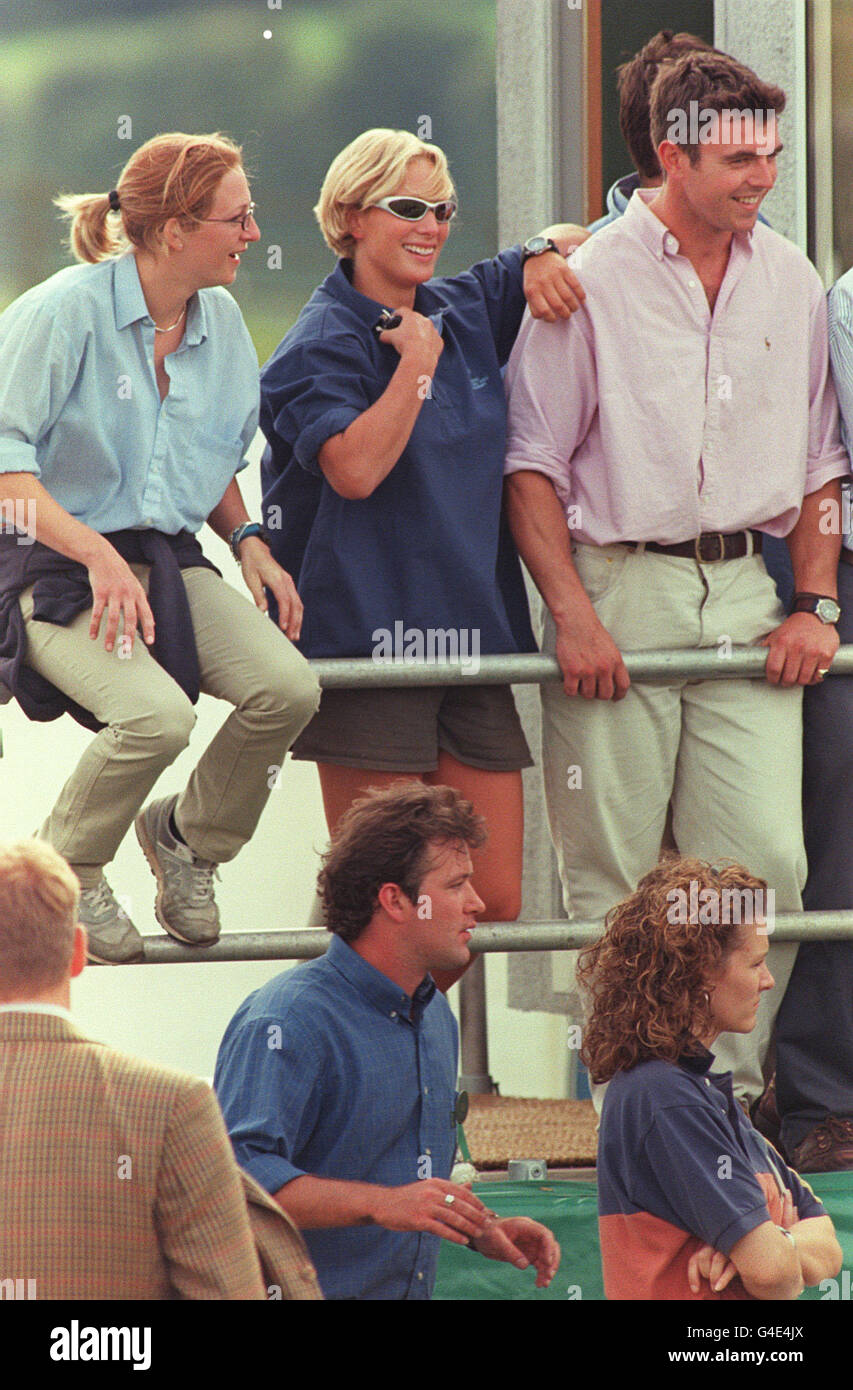 PA NEWS 16/8/98 ZARA PHILLIPS WITH FRIENDS DURING THE LAST DAY OF THE ...
