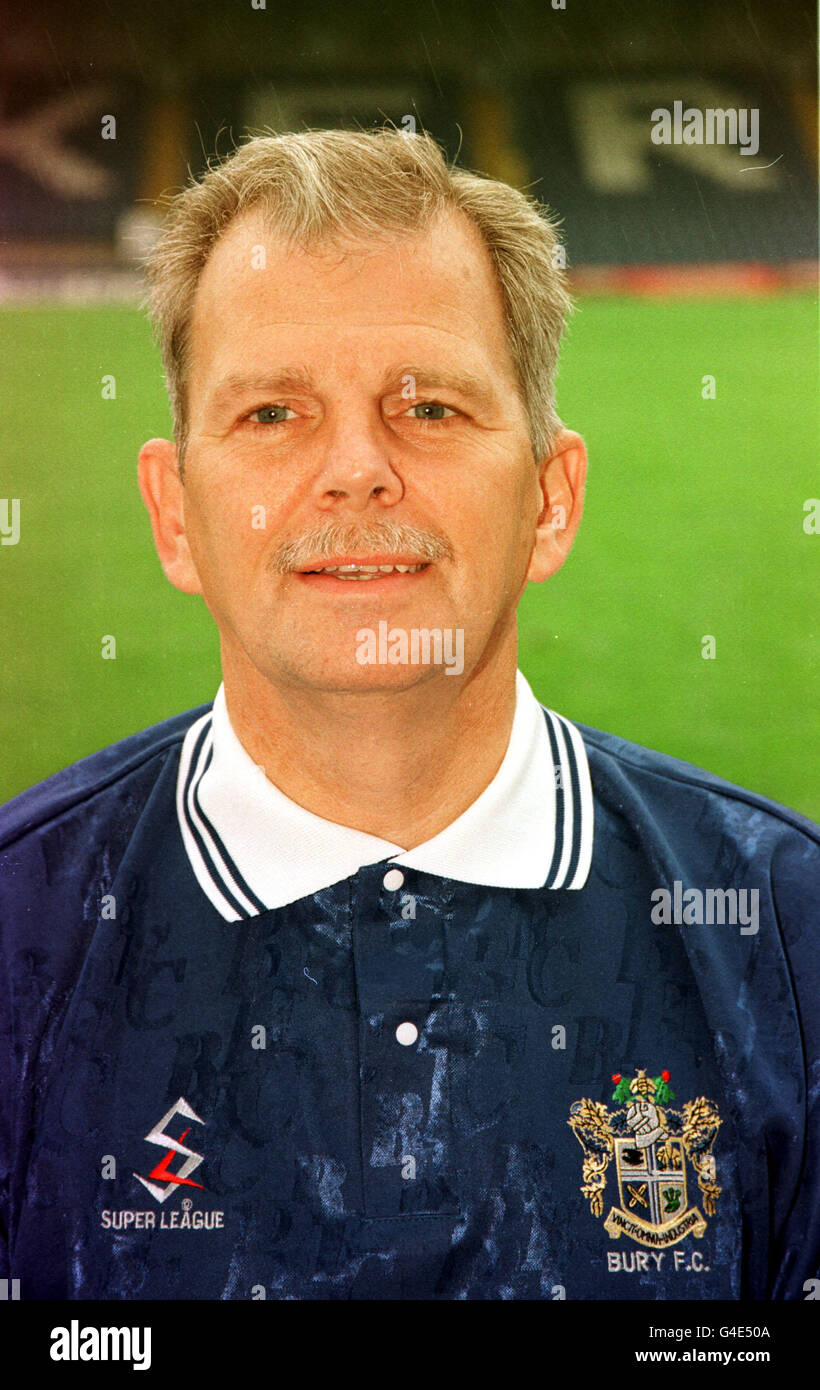PA NEWS PHOTO 14/8/98 ALAN RAW, PHYSIOTHERAPIST OF BURY FOOTBALL CLUB ...