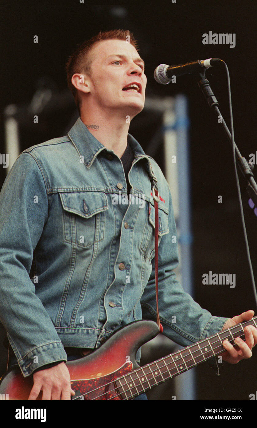 Sterephonics hi-res stock photography and images - Alamy