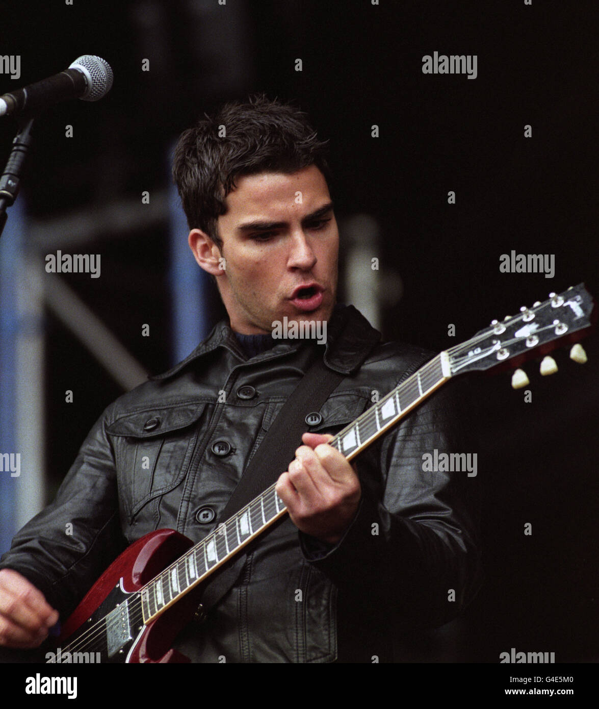 On stage at the v98 virgin rock festival in chelmsford hi-res stock ...