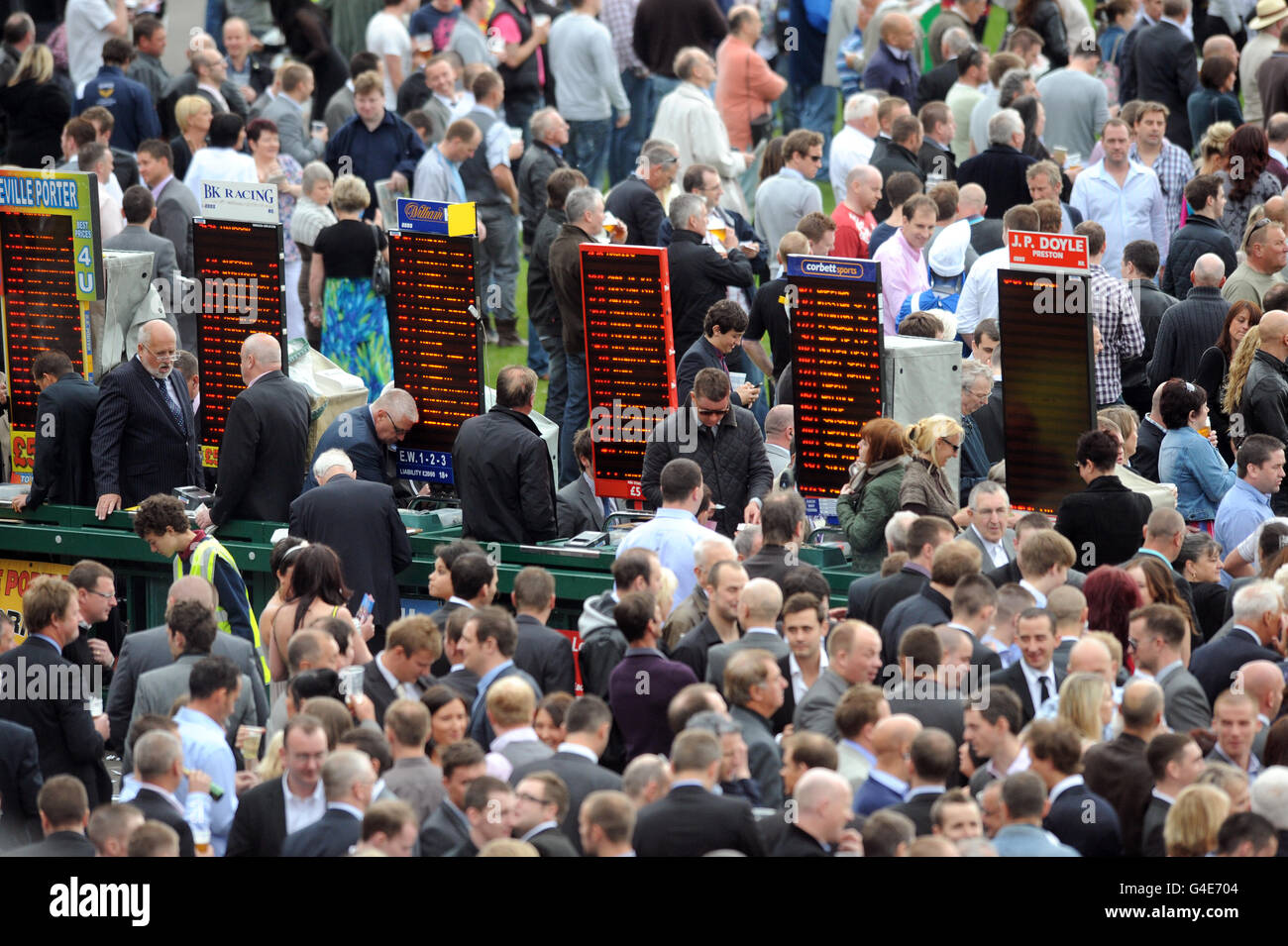 Horse Racing - Betfred Silver Bowl and Temple Stakes - Haydock Park. A ...