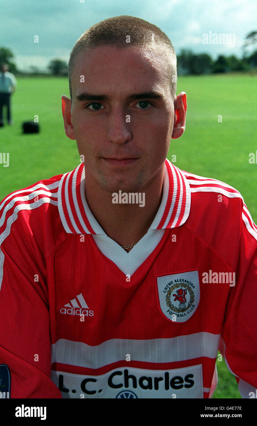 DAVE WHITTAKER OF CREWE ALEXANDRA FOOTBALL CLUB Stock Photo - Alamy