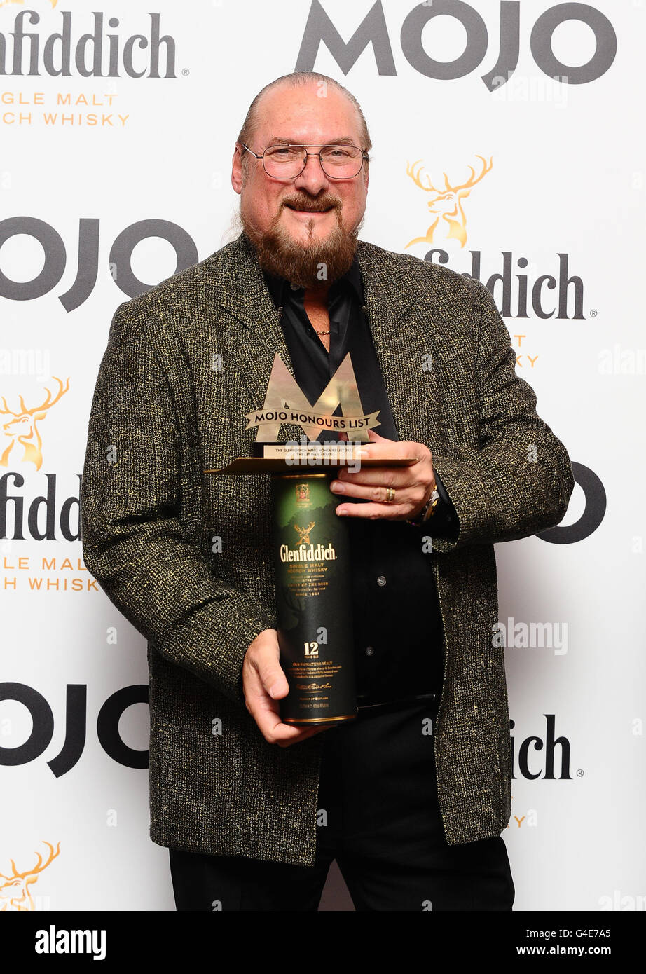 Steve Cropper wins the Mojo Les Paul Award, at the Mojo Awards, at the ...