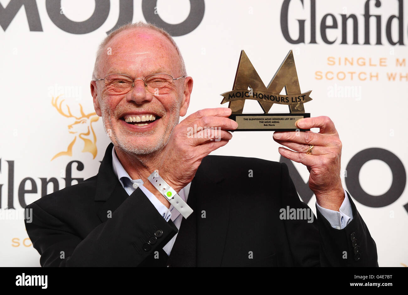 Medal award hi-res stock photography and images - Alamy
