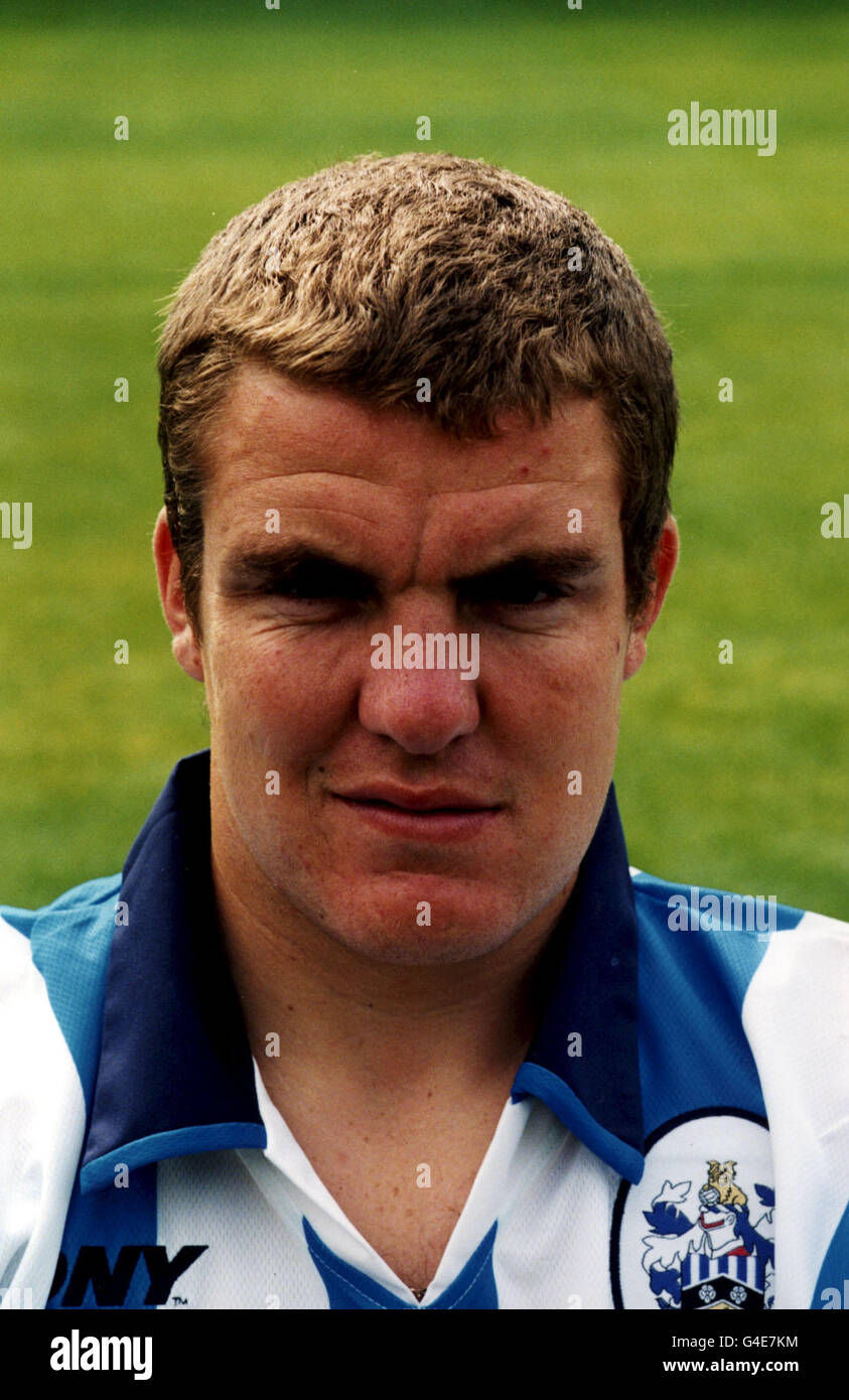 PA NEWS PHOTO 25/8/98 FOOTBALLER SAM COLLINS OF HUDDERSFIELD TOWN F.C ...