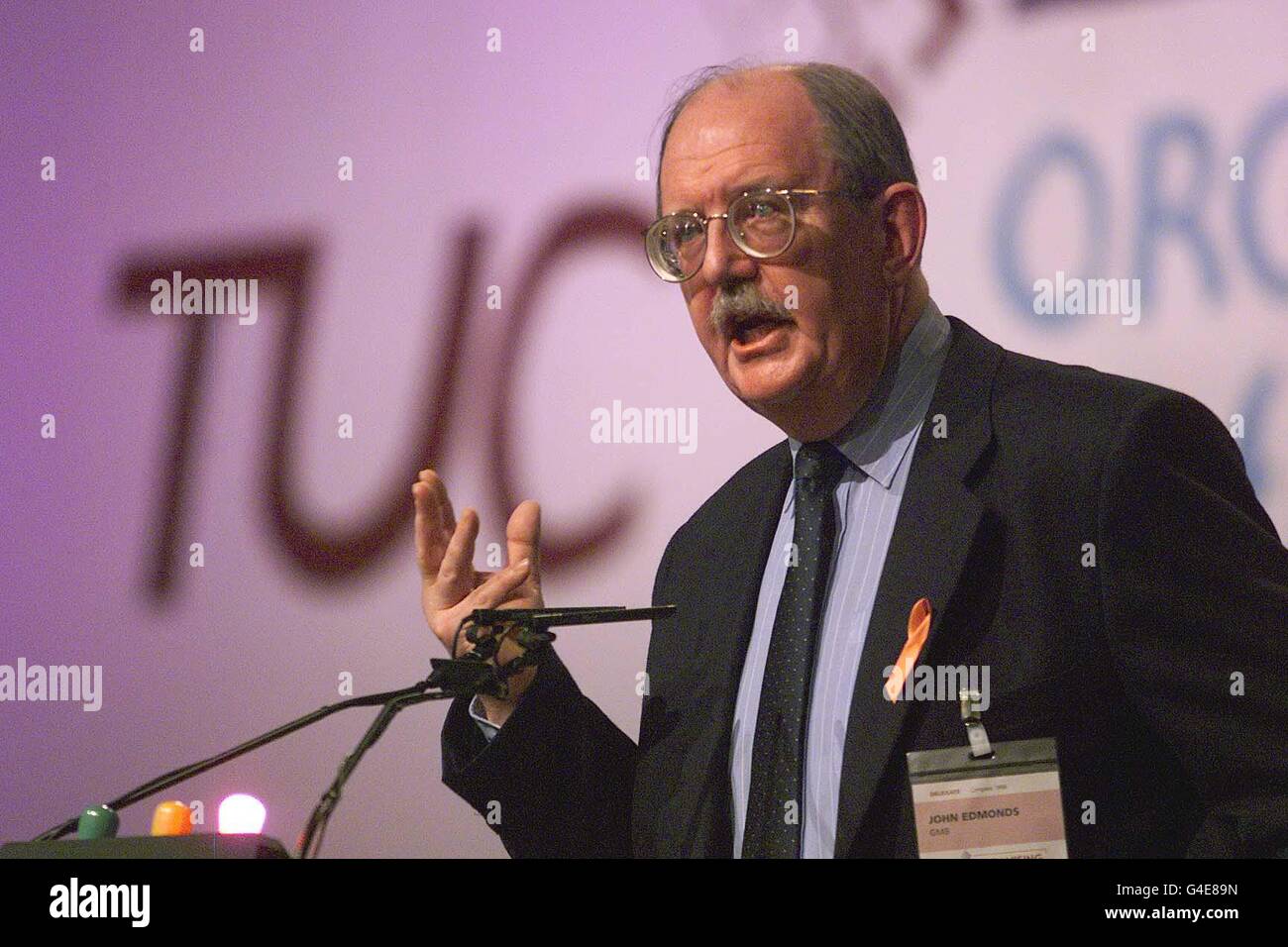 President of the TUC John Edmonds addresses the Congress on its opening ...