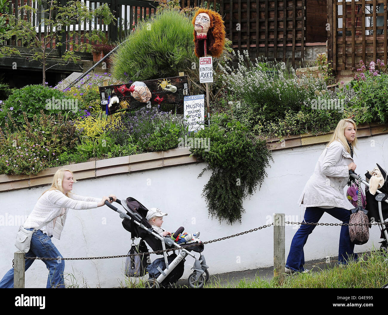 Muston Scarecrow Festival Stock Photo - Alamy