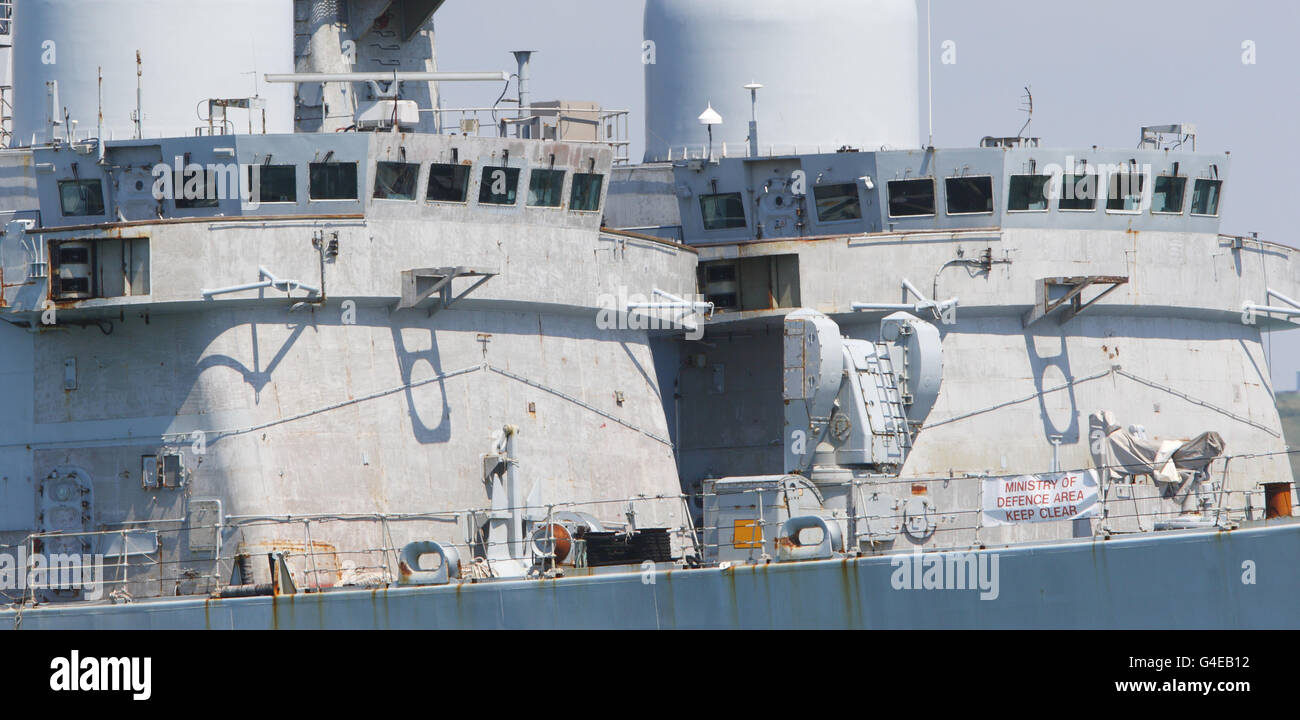 Royal navy destroyers anchor in hi-res stock photography and images - Alamy
