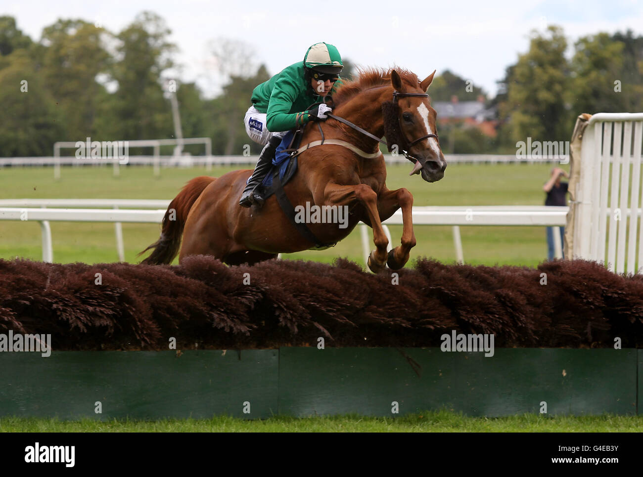 Horse Racing - Worcester Racecourse Stock Photo - Alamy
