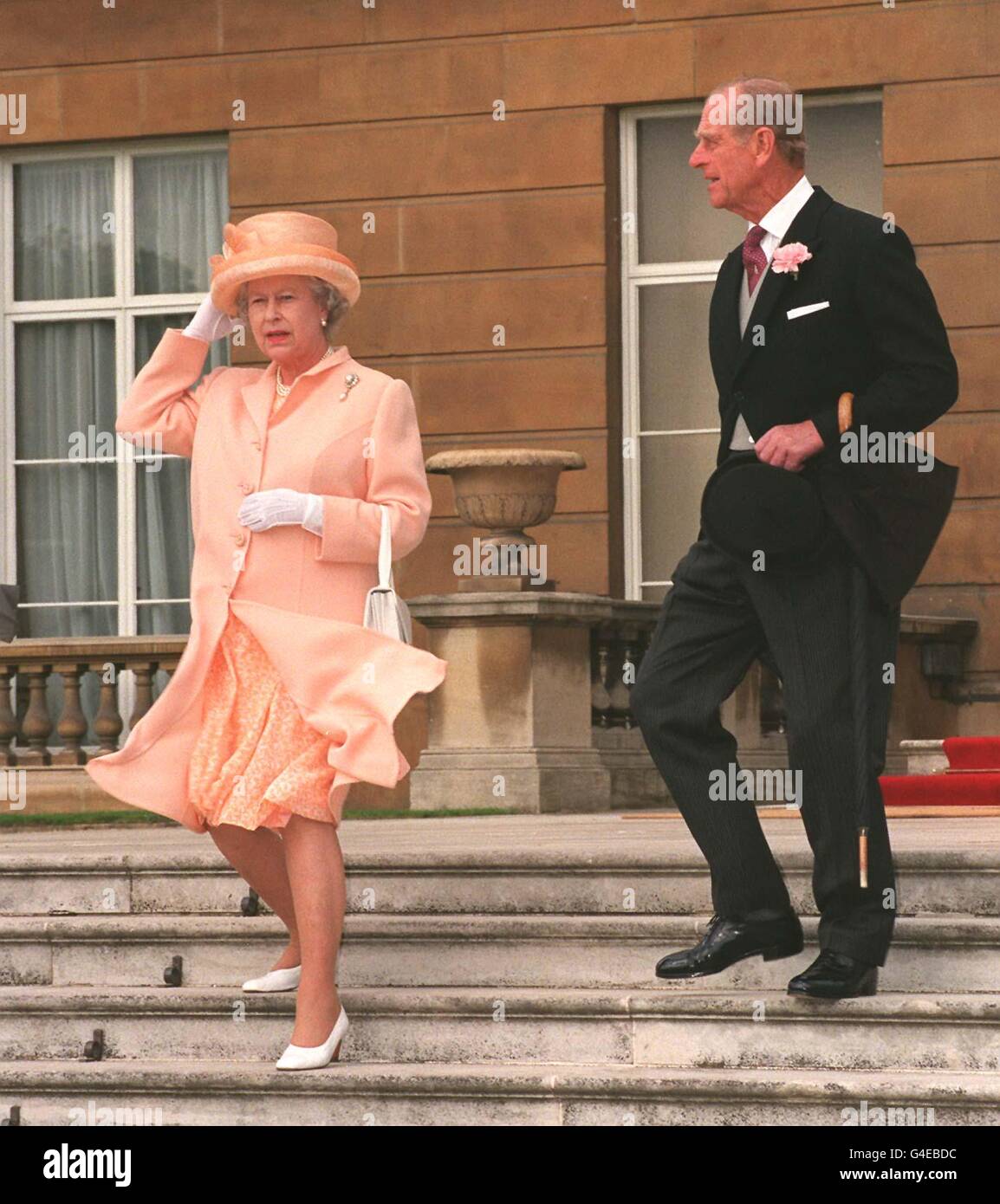 Buckingham palace garden party steps hi-res stock photography and ...
