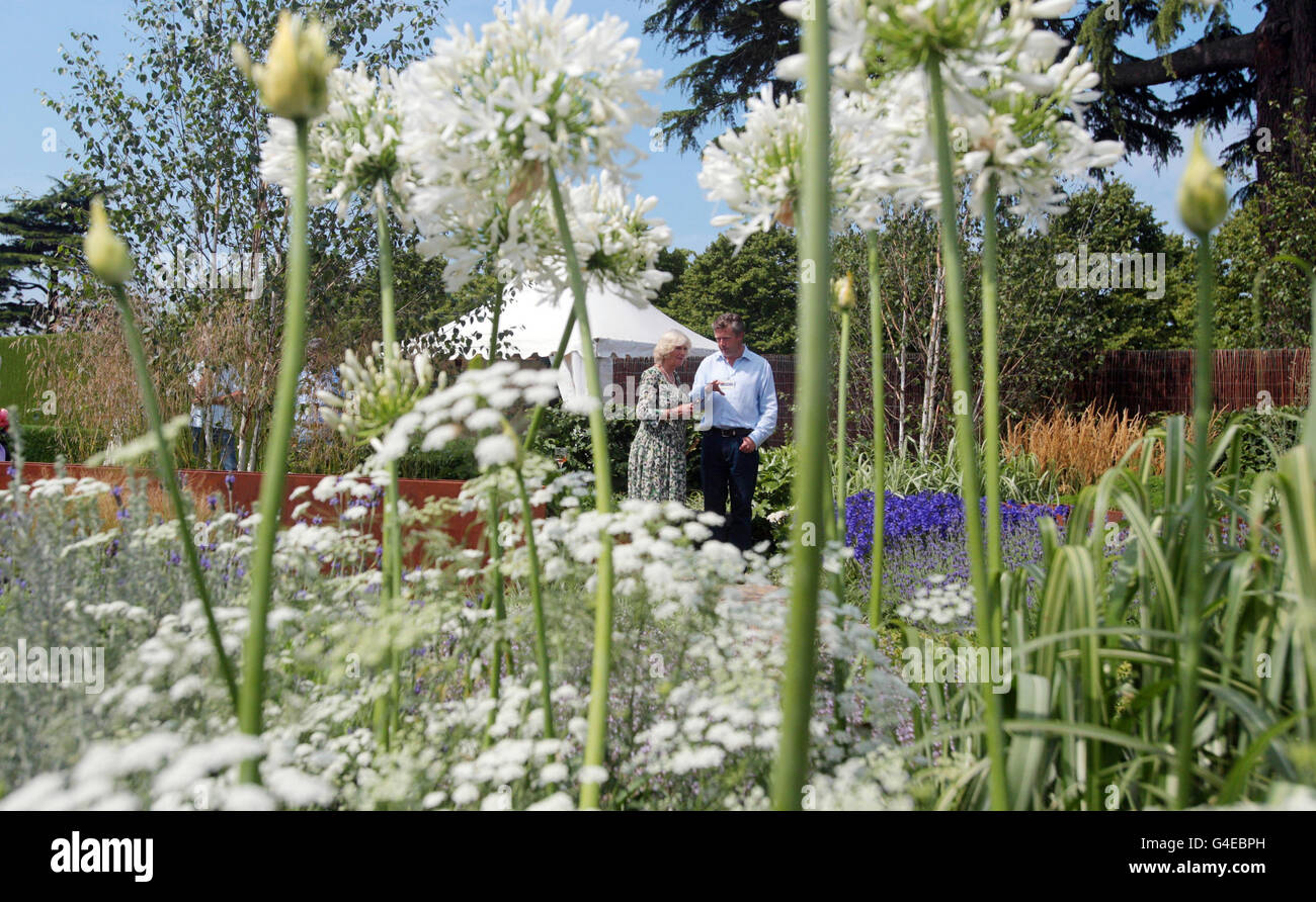 Royal visit to Hampton Court Palace Flower Show Stock Photo - Alamy