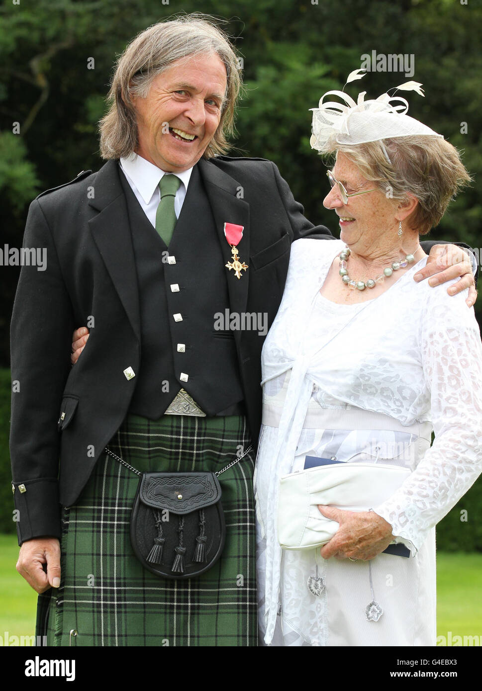 Received obe queen investiture ceremony hi-res stock photography and ...