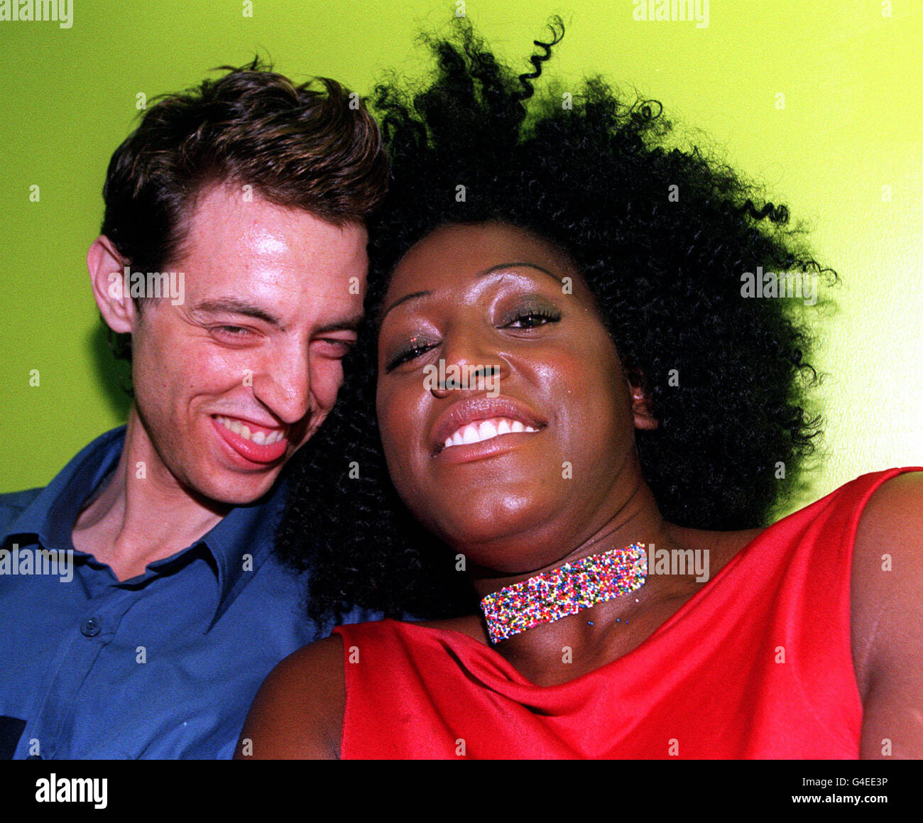 PA NEWS PHOTO 13/8/98 SINGER MICA PARIS LAUNCHES HER NEW ALBUM 'BLACK ...