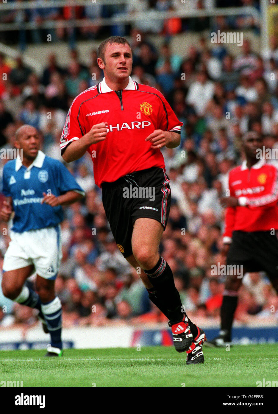 MANCHESTER UNITED FC. RONNIE WALLWORK OF MANCHESTER UNITED FOOTBALL ...