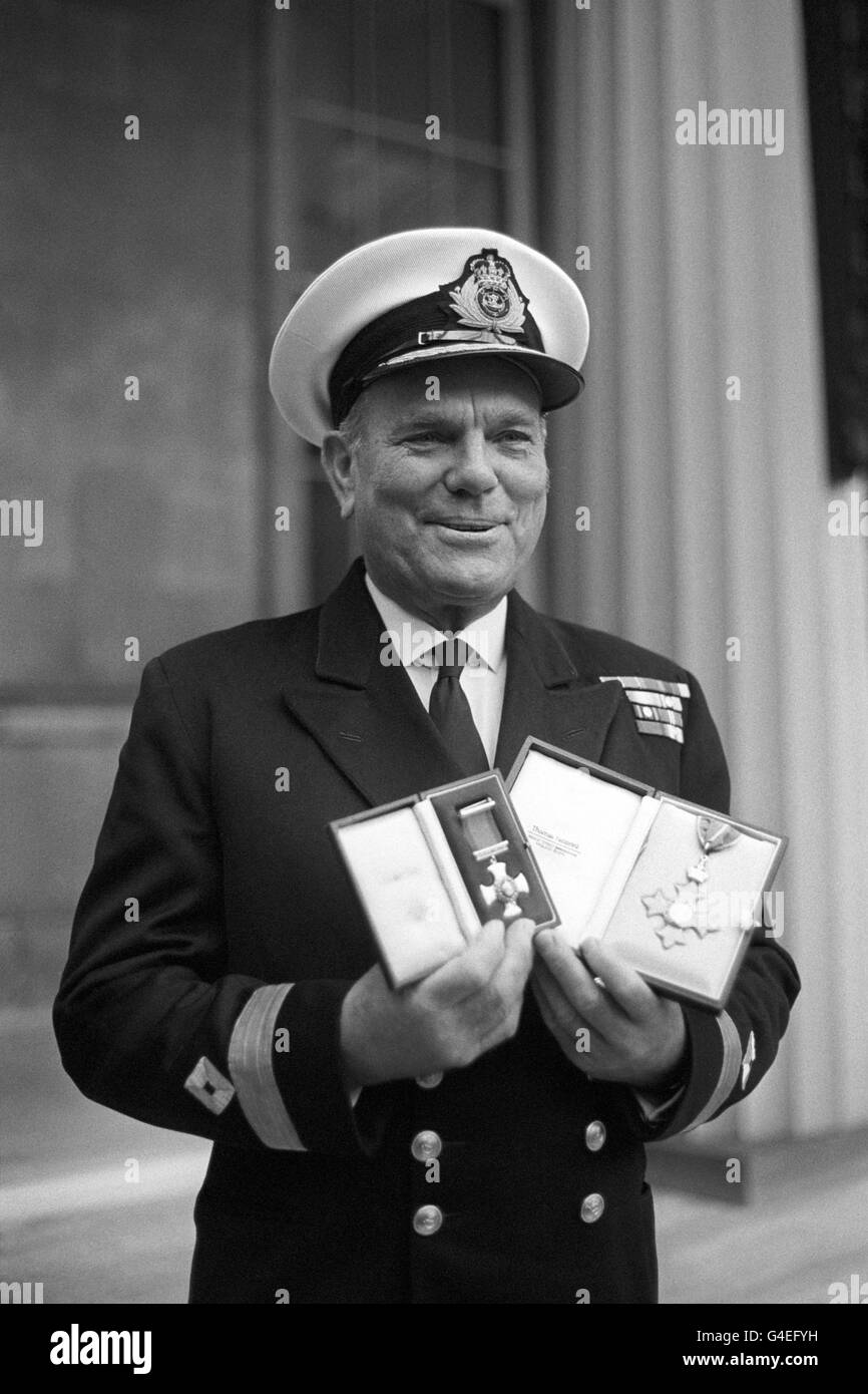 Commodore sam dunlop hi-res stock photography and images - Alamy