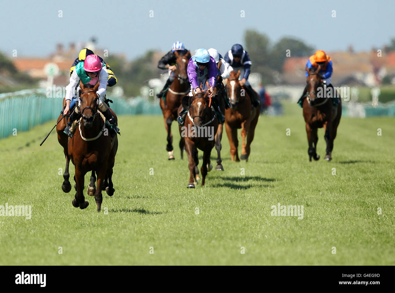 Horse racing july meeting day two great yarmouth racecourse hi-res ...
