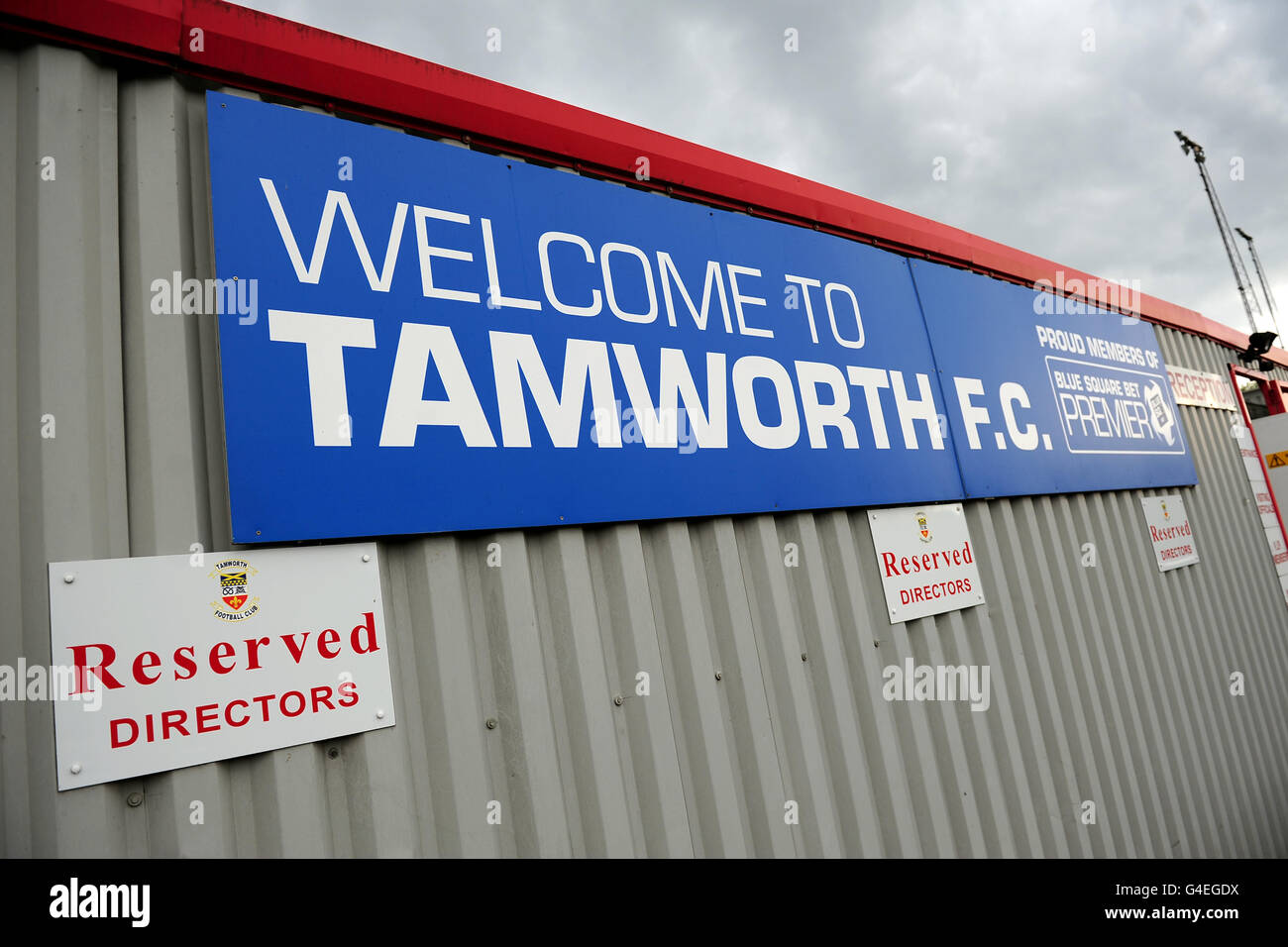 Welcome tamworth f c signage lamb ground hi-res stock photography and ...