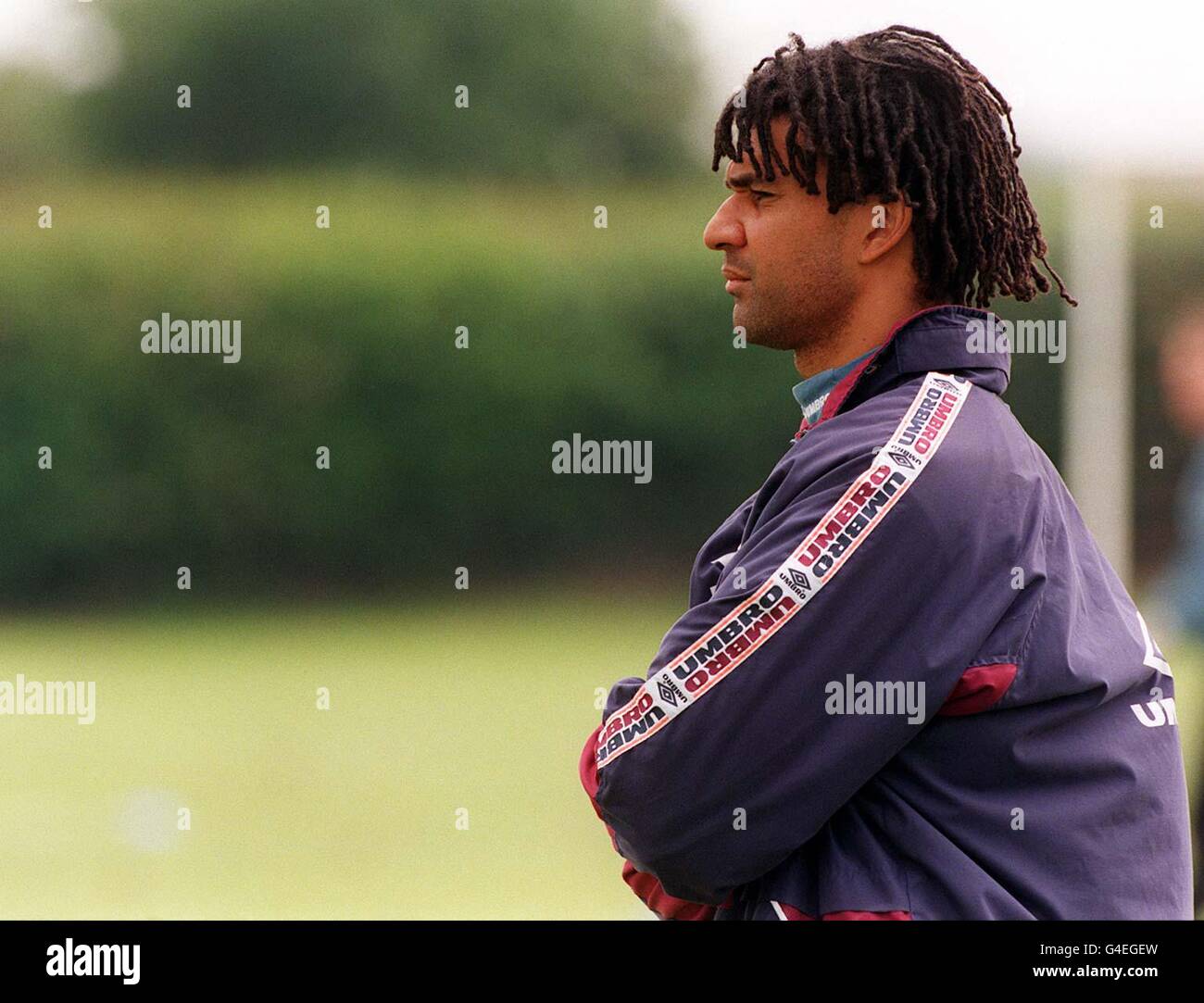 Newcastle gullit2 hi-res stock photography and images - Alamy