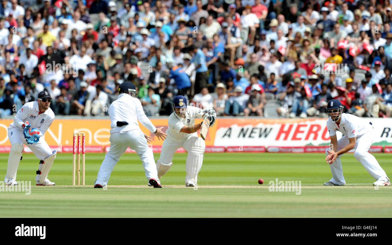 Sachin tendulkar batting hi-res stock photography and images - Alamy