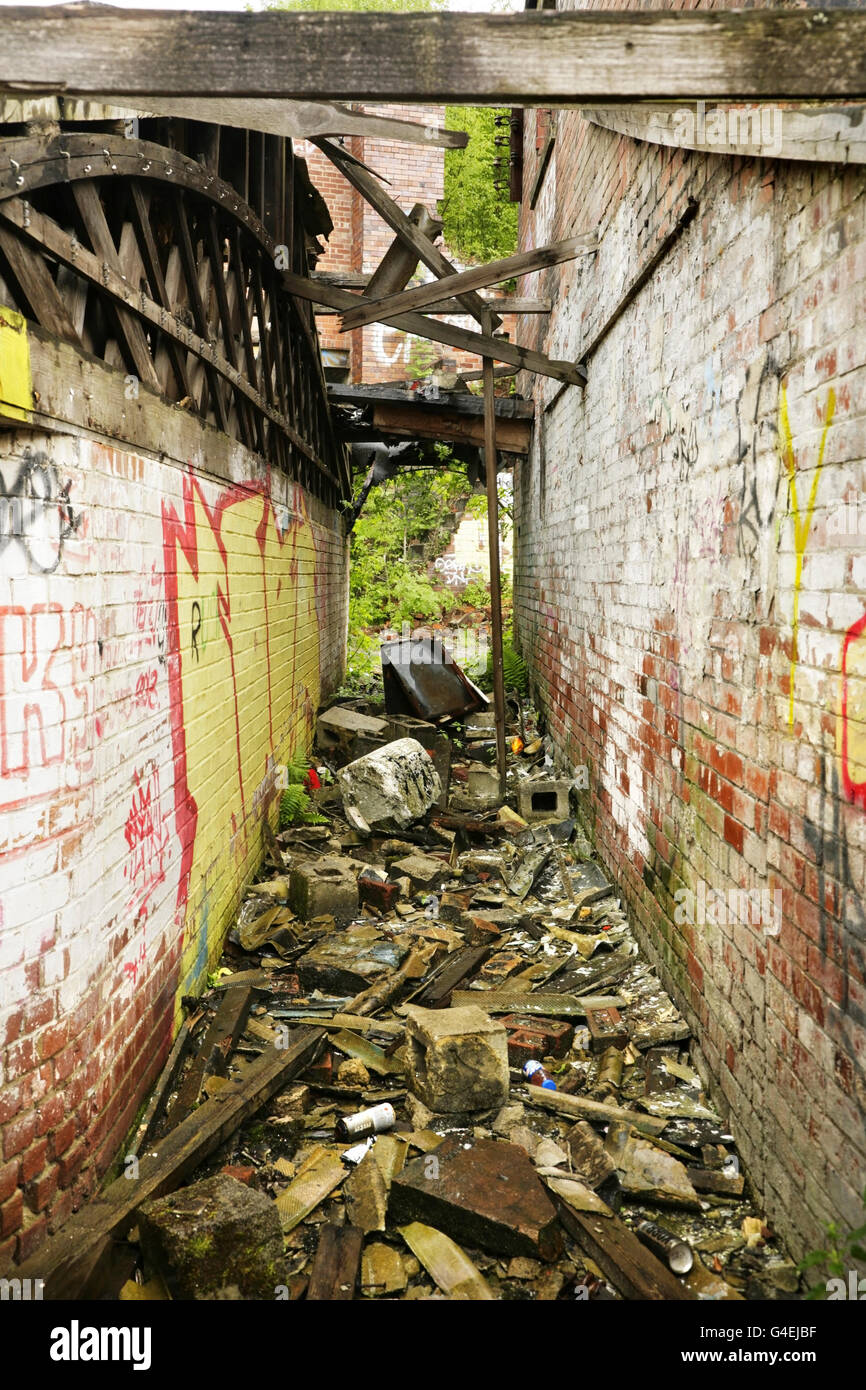 Graffiti and vandalism in abandoned derelict industrial building Stock ...