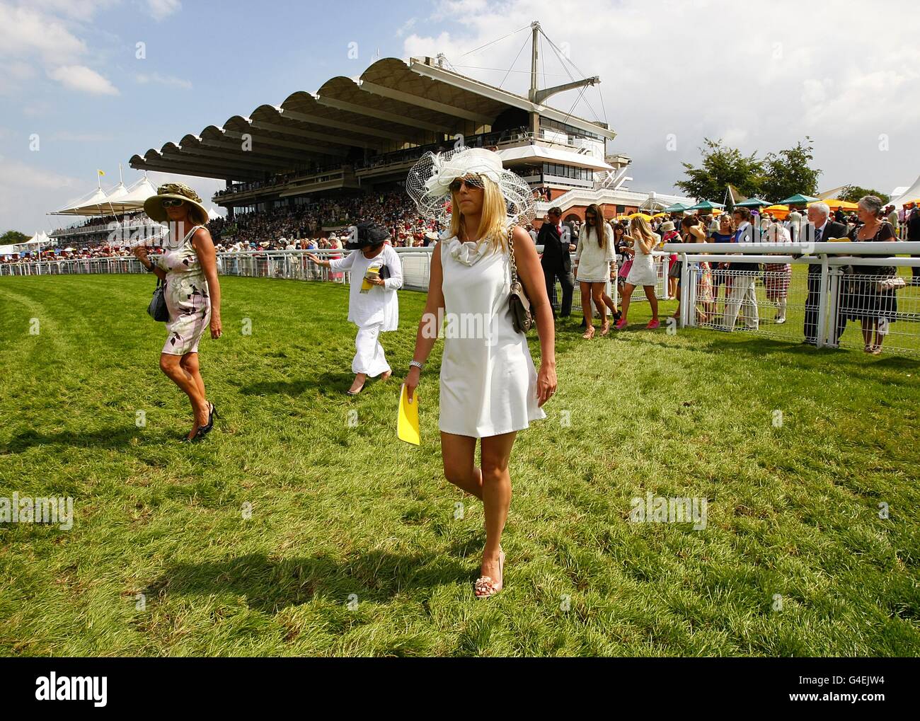 Horse Racing - 2011 Glorious Goodwood Festival - Glorious Ladies Day ...