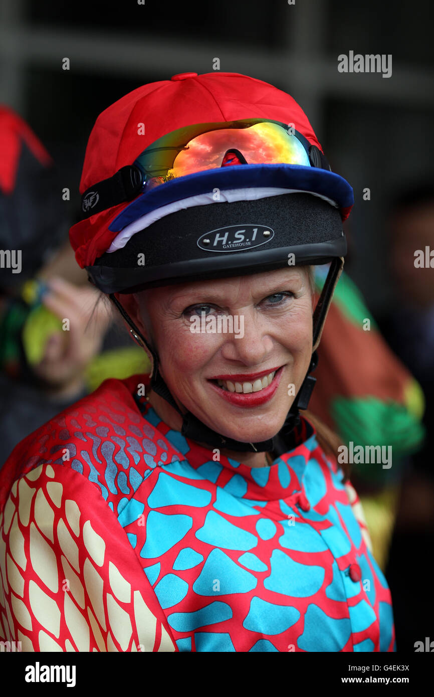 Horse Racing - 2011 Glorious Goodwood Festival - Glorious Ladies Day ...