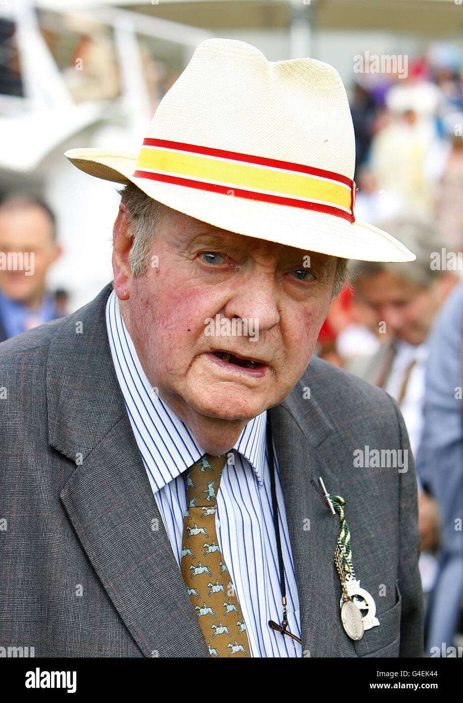 Horse Racing - 2011 Glorious Goodwood Festival - Glorious Ladies Day ...