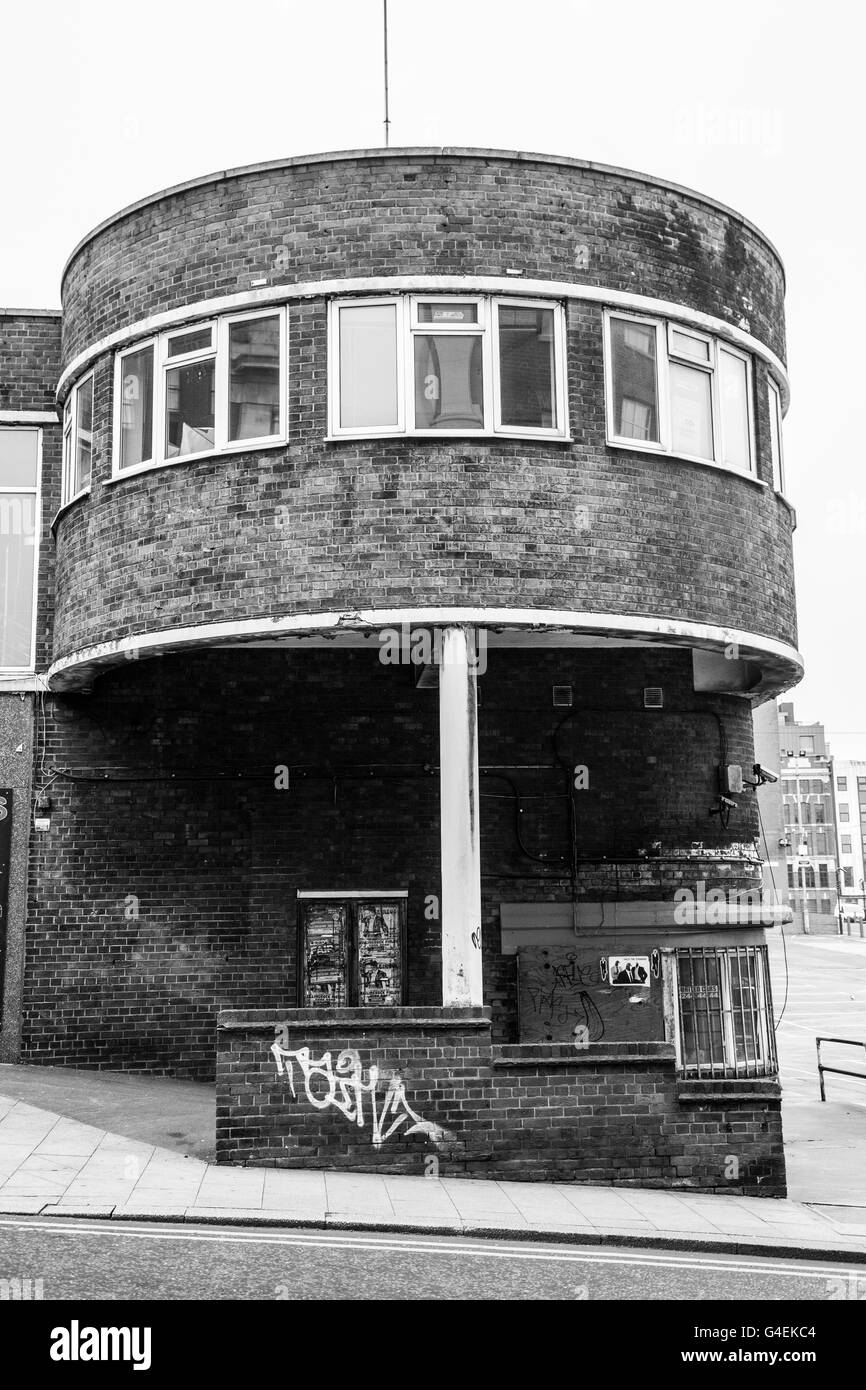 Old bus station leeds hi-res stock photography and images - Alamy
