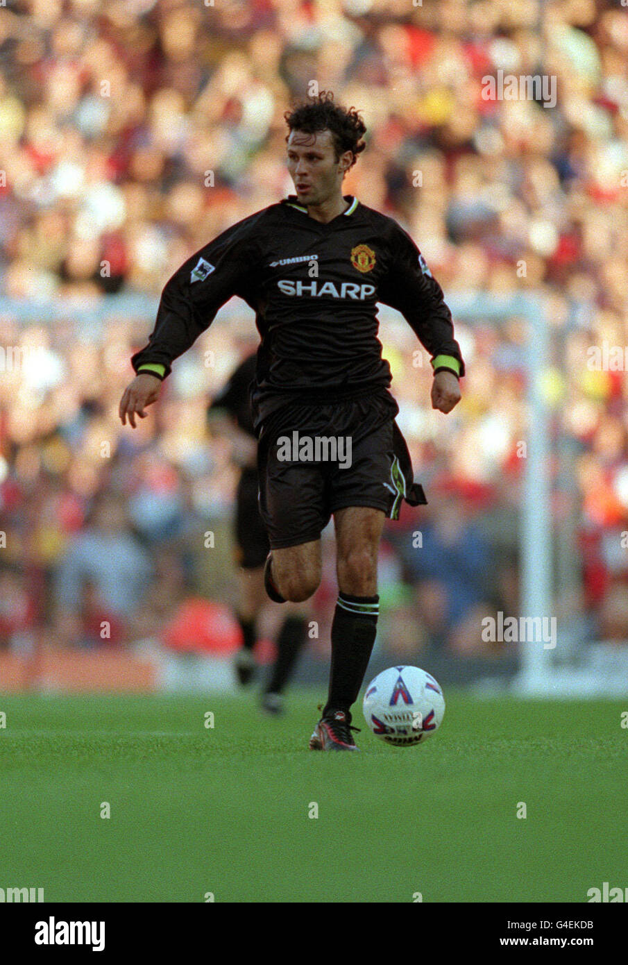 Arsenal 98 hi-res stock photography and images - Alamy