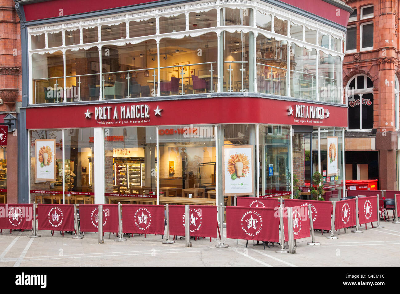Leeds pret a manger hi-res stock photography and images - Alamy