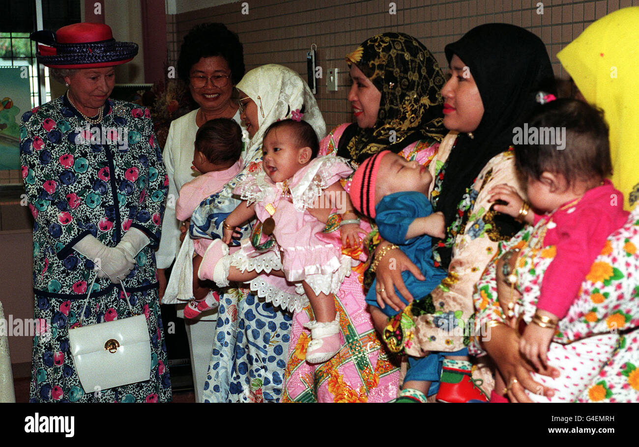 Royalty - Queen Elizabeth II State Visit to Brunei Stock Photo - Alamy