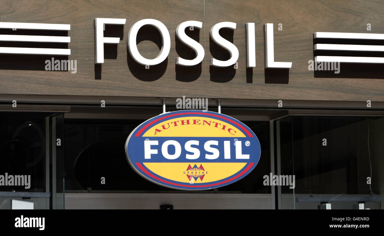 Stock Oxford Street. Fossil shop in London's Oxford Street Stock Photo ...