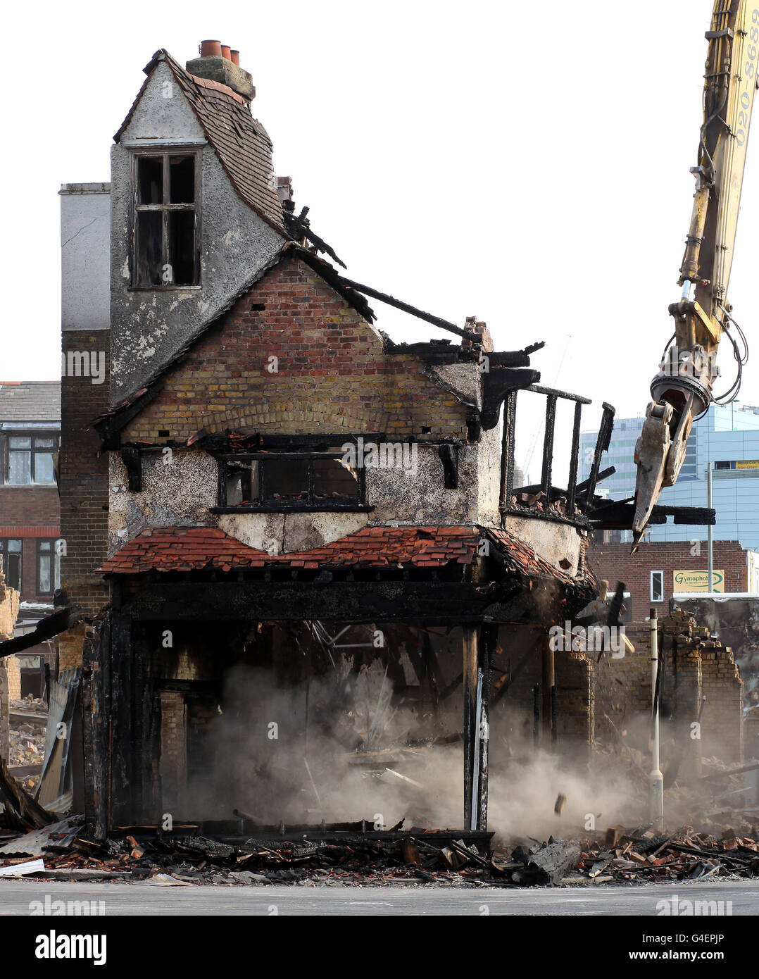 Work continues on the clear up of Reeves Furniture showroom in Croydon ...