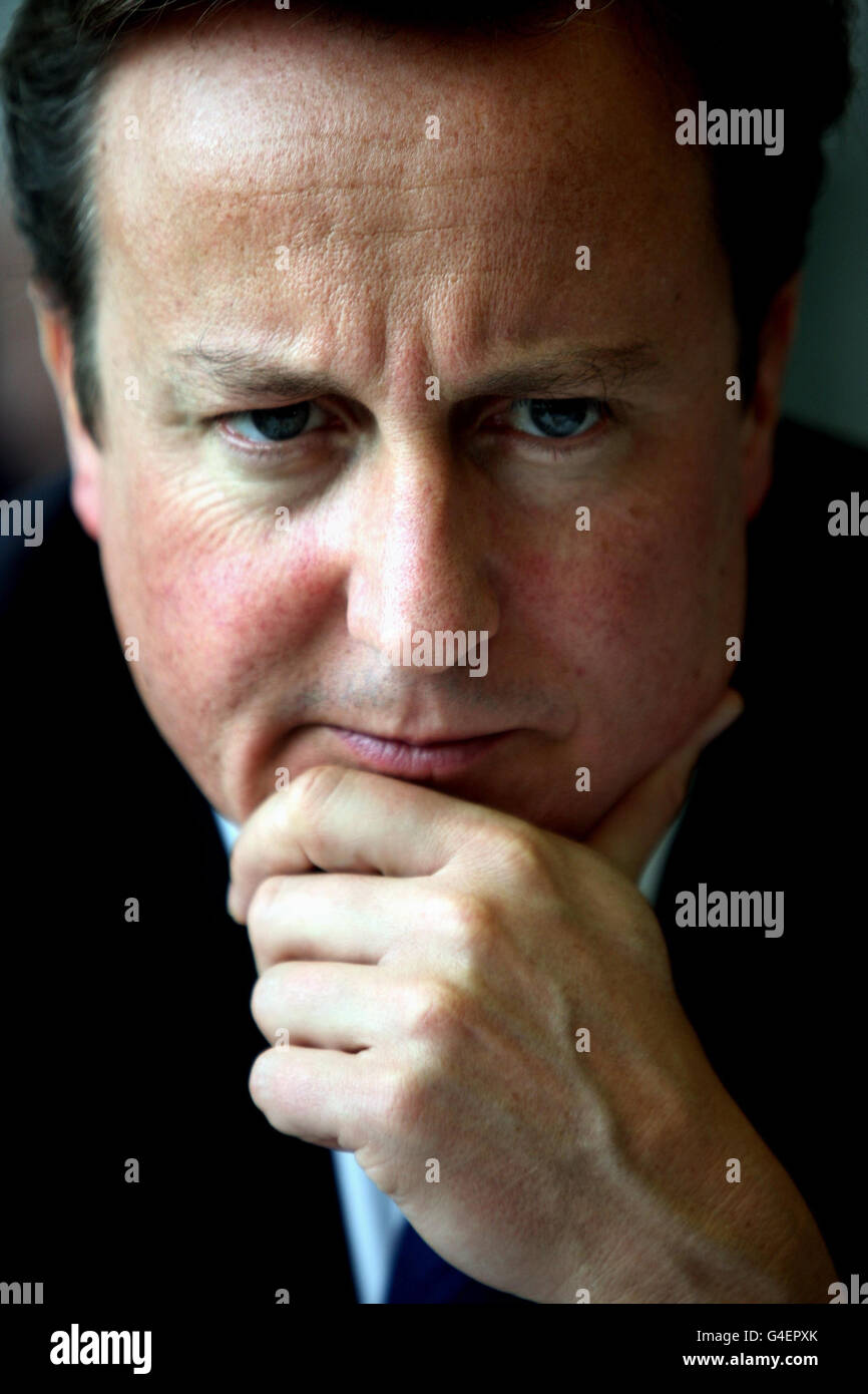 Prime Minister David Cameron meets members of the Somalian community ...