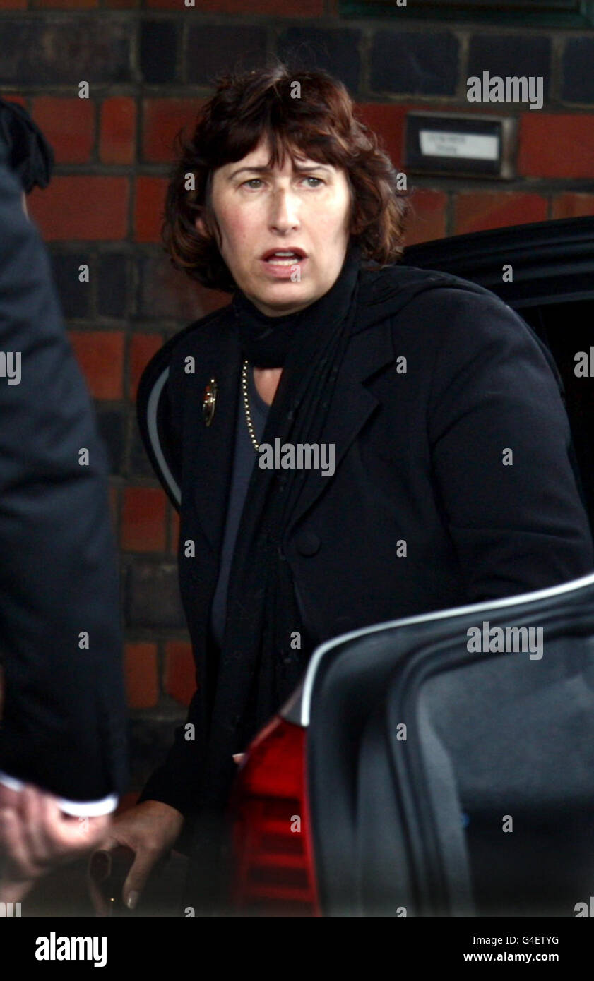 Mother of Amy Winehouse, Janis, arrives at Golders Green Crematorium in ...