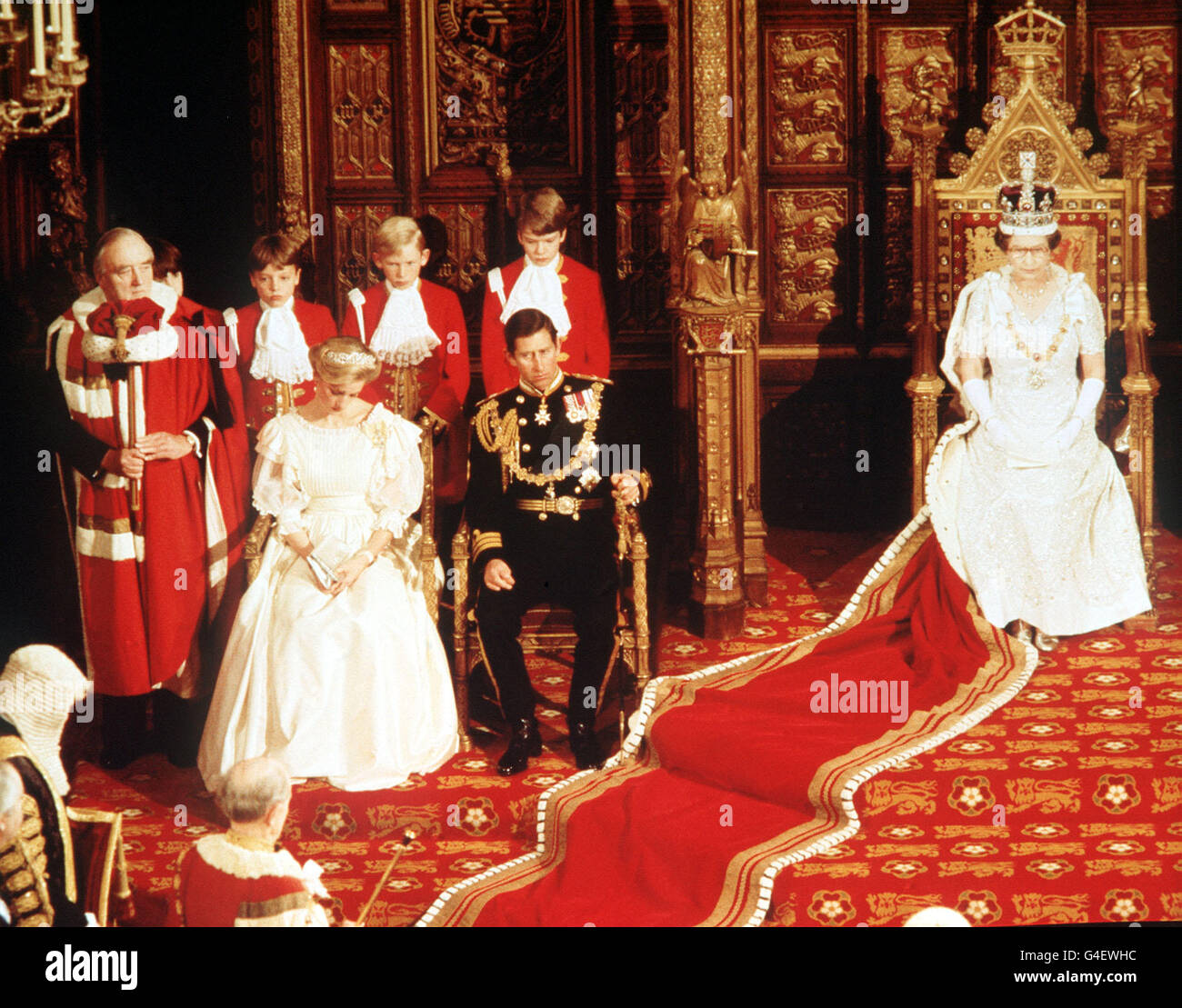 Queen elizabeth ii attending the state opening of parliament hi-res ...