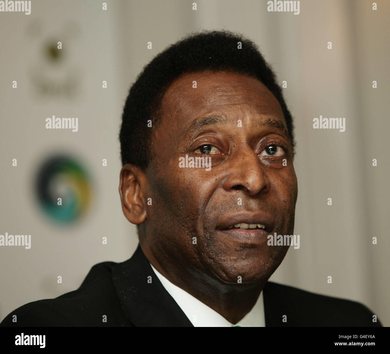 Pele during the announcement of the Official New York Cosmos Opus book ...