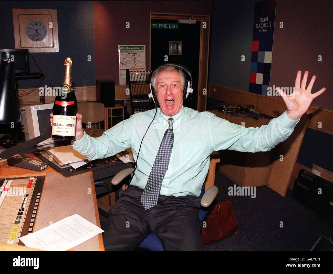 John dunn radio hi-res stock photography and images - Alamy