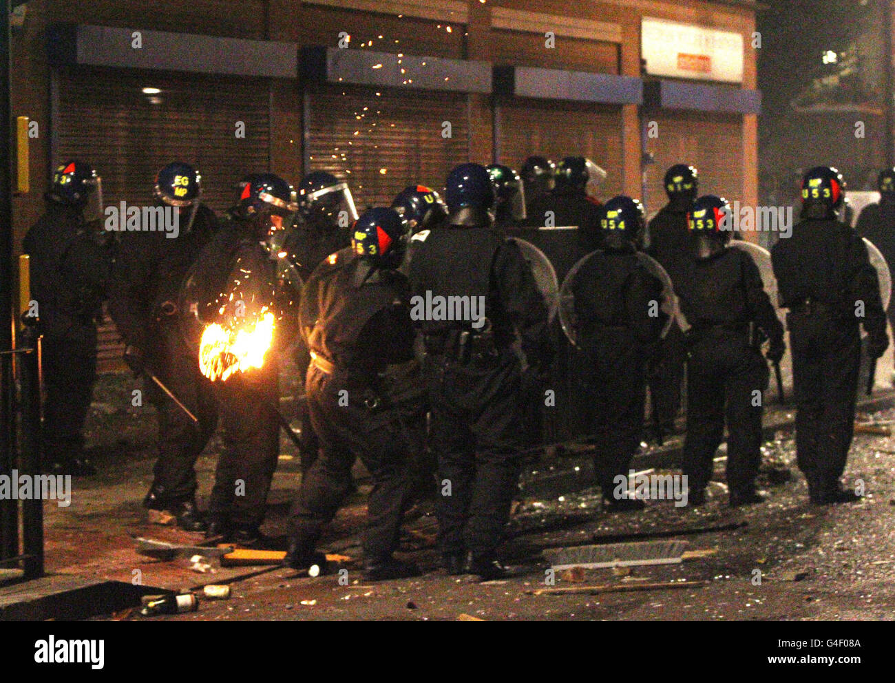 Gv riot riots rioting looting mangss hi-res stock photography and ...