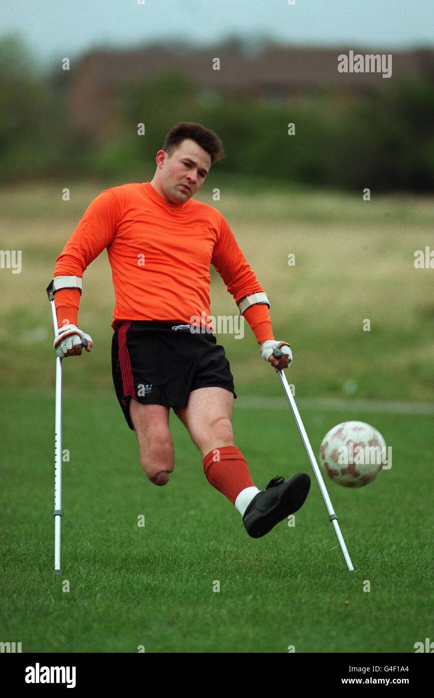 Soccer - One Legged Team Stock Photo - Alamy