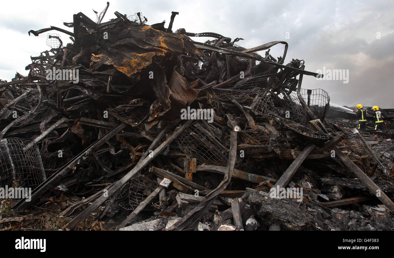 Gv riot riots rioting looting warehouse riots damage fire sony hi-res ...