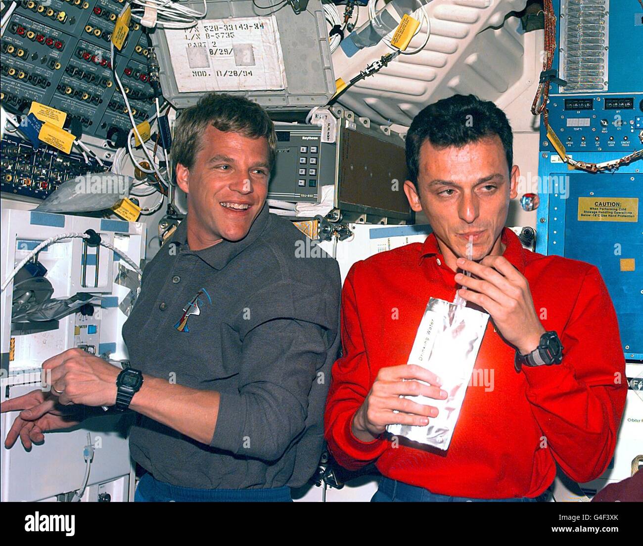 US-SPACE SHUTTLE DISCOVERY-CREW Stock Photo - Alamy