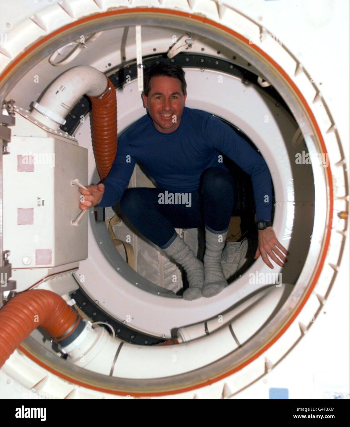 Space shuttle cargo bay hi-res stock photography and images - Alamy