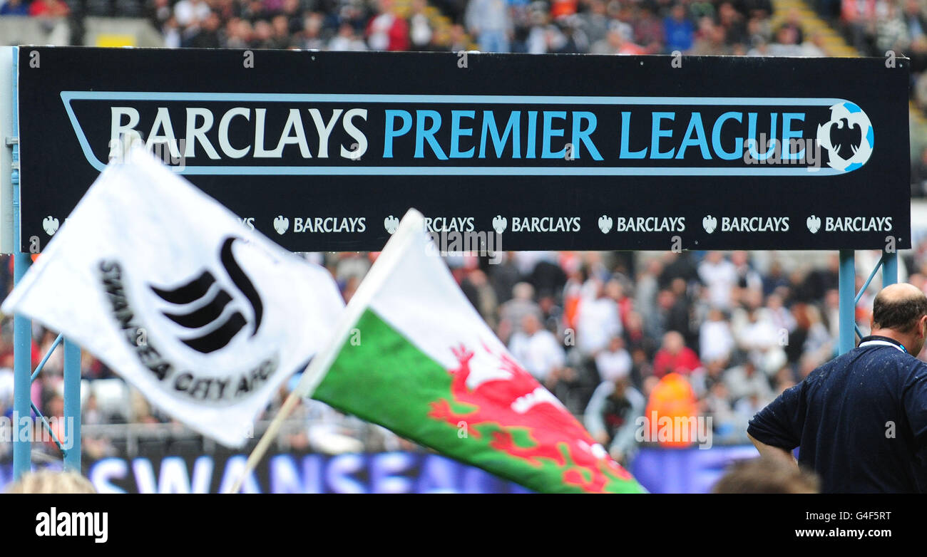 Barclays premier league logo hi-res stock photography and images - Alamy