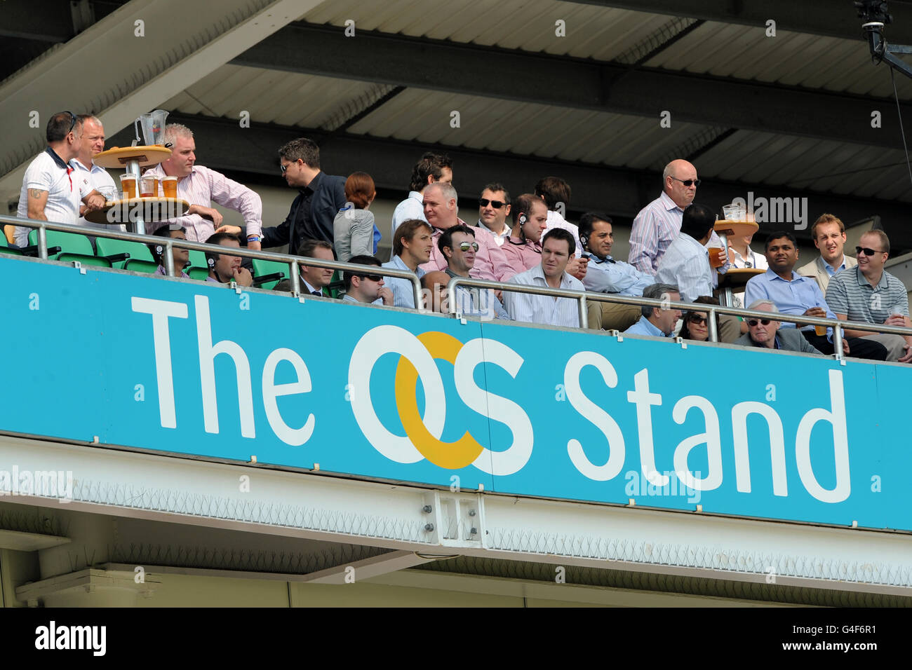 Cricket fans ocs stand hi-res stock photography and images - Alamy