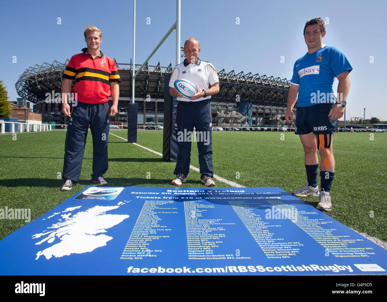 Scottish head coach Andy Robinson (centre) with players Ross Rennie ...